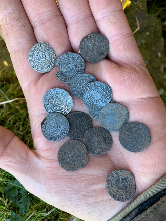 Scottish Hammered coin hoard | XP METAL DETECTORS